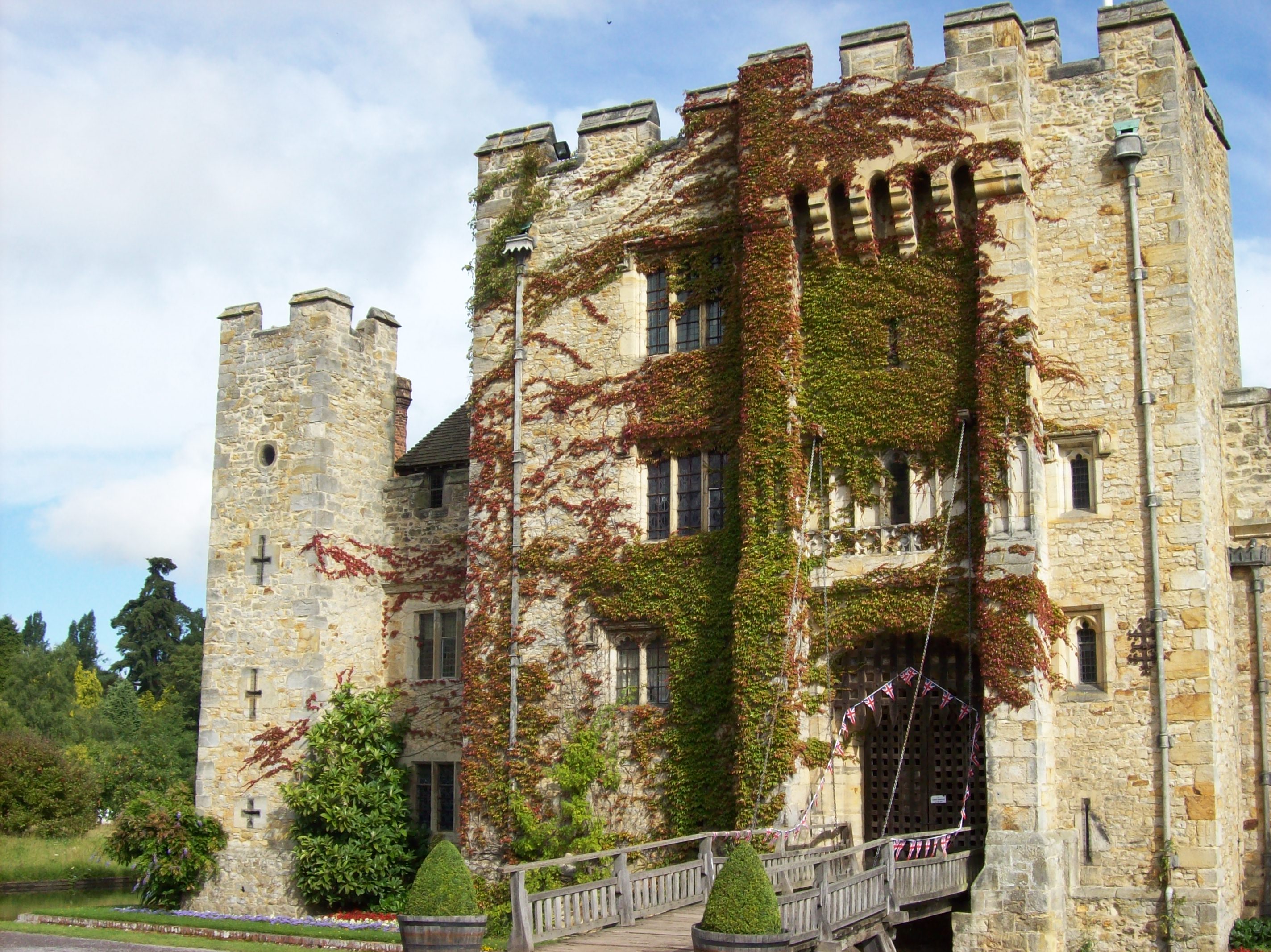 Hever Castle - A Magical Place - The Anne Boleyn Files